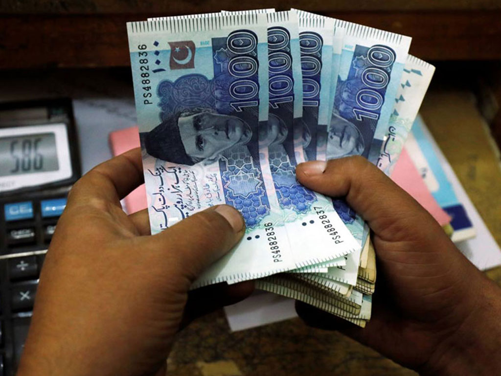 Dollar Declines Against PKR Dips To Rs158 In Interbank Business Recorder