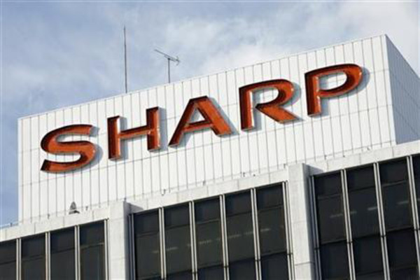 Sharp says pondering weak finances, no talks with Intel now - Business ...