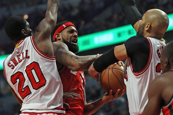 Snell comes on strong as Bulls topple Raptors - Sports - Business Recorder