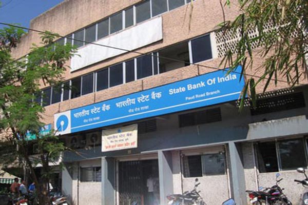 State Bank of India chair given extension to drive overhaul - Business ...