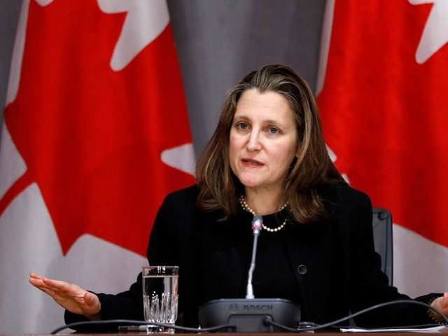 Trudeau names Canada's first female finance minister amid ethics ...