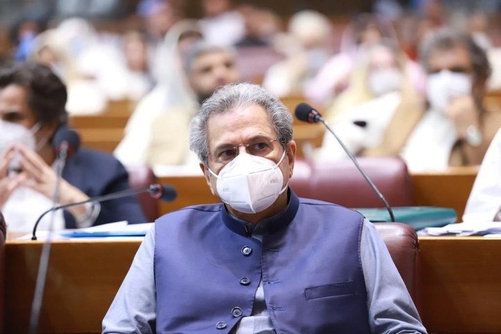 Education minister warns any hasty decision to close schools will ...