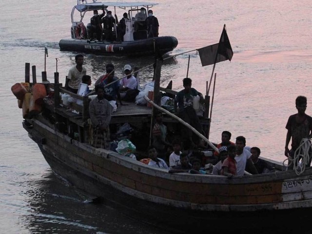 Rohingya boat in distress, eight dead: NGO - World - Business Recorder