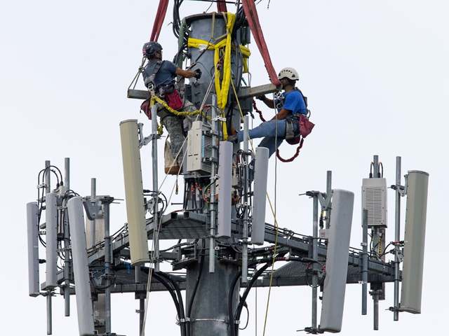 Israeli telecom Bezeq hopes for payday from fibre optic network rollout ...