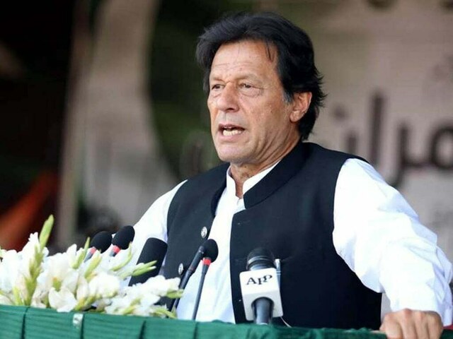 PM Imran bets on IT sector to generate employment, dollar inflow ...