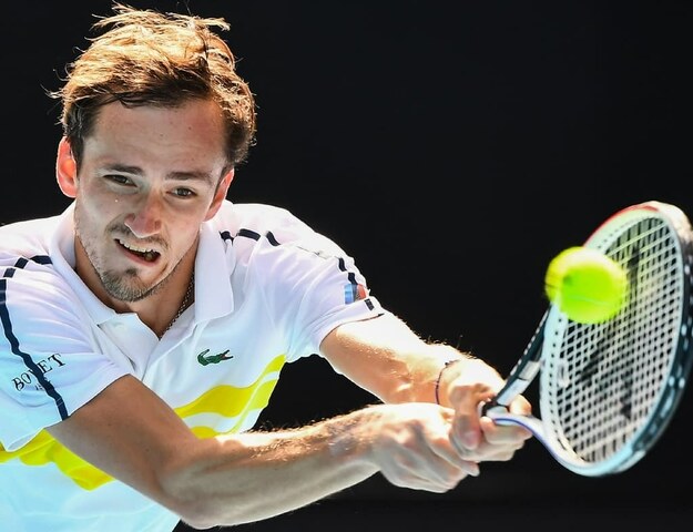 Medvedev stays ATP No.1 but no longer flies a flag - Sports - Business ...
