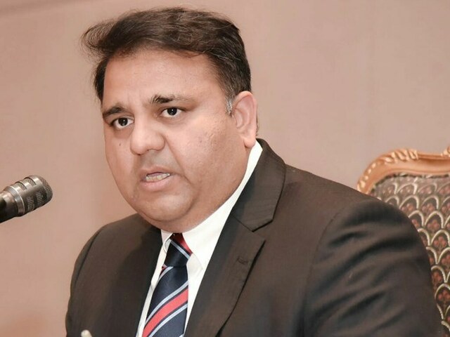 Efforts to create rift between Imran, army absurd: Fawad - Pakistan ...