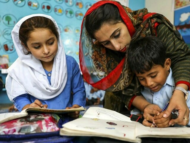 Sindh govt promotes 1,200 teachers of Karachi - Pakistan - Business ...