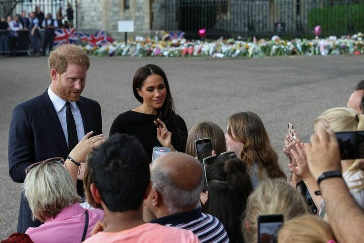 UK media returns fire at 'Harry the Nasty' over Netflix doc - Life ...