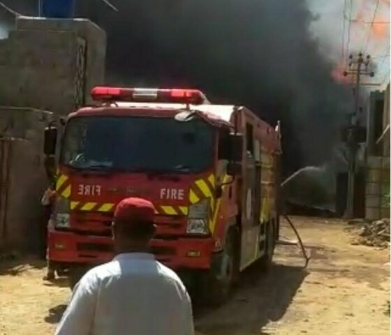 Administrator lauds sacrifice rendered by four firefighters - Pakistan ...