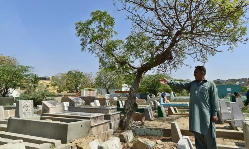 Body for improving facilities in graveyards meets at a graveyard ...