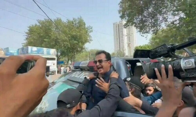 Haleem Adil, Raja Azhar get bails - Pakistan - Business Recorder