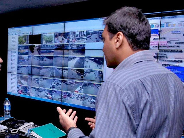 Monitoring of polls: Control rooms, CCTV cameras activated - Pakistan ...