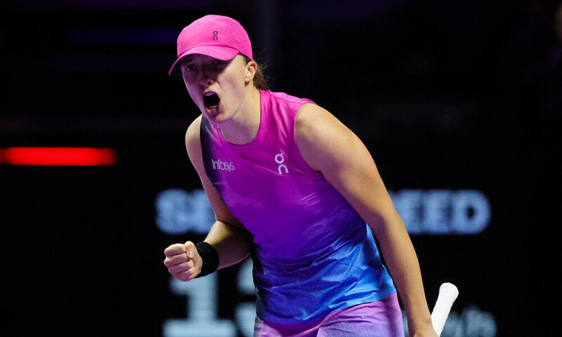 Swiatek comes from behind to beat Krejcikova at WTA Finals - Sports ...