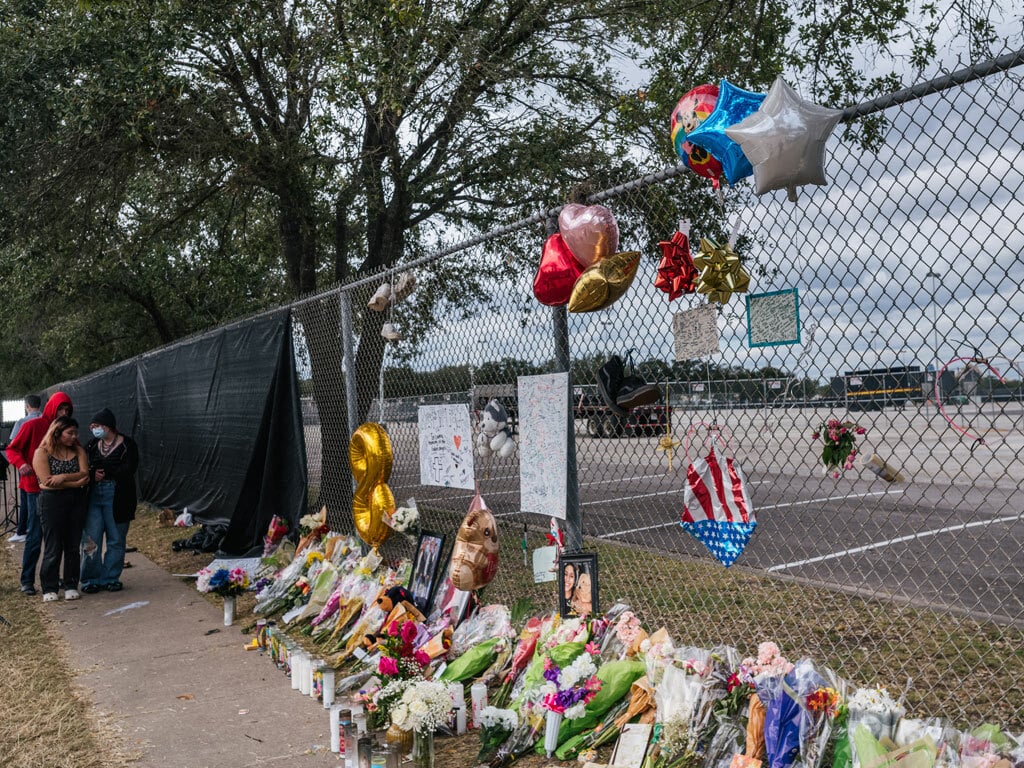 Death toll in Texas concert tragedy rises to 10 - World - Business Recorder