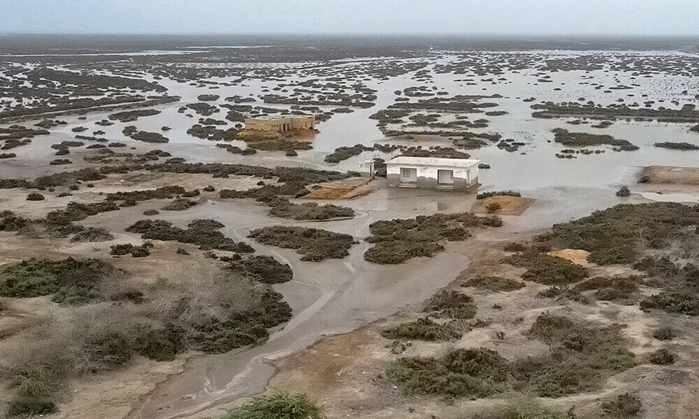 Death of a delta: Pakistan’s Indus sinks and shrinks - Pakistan ...