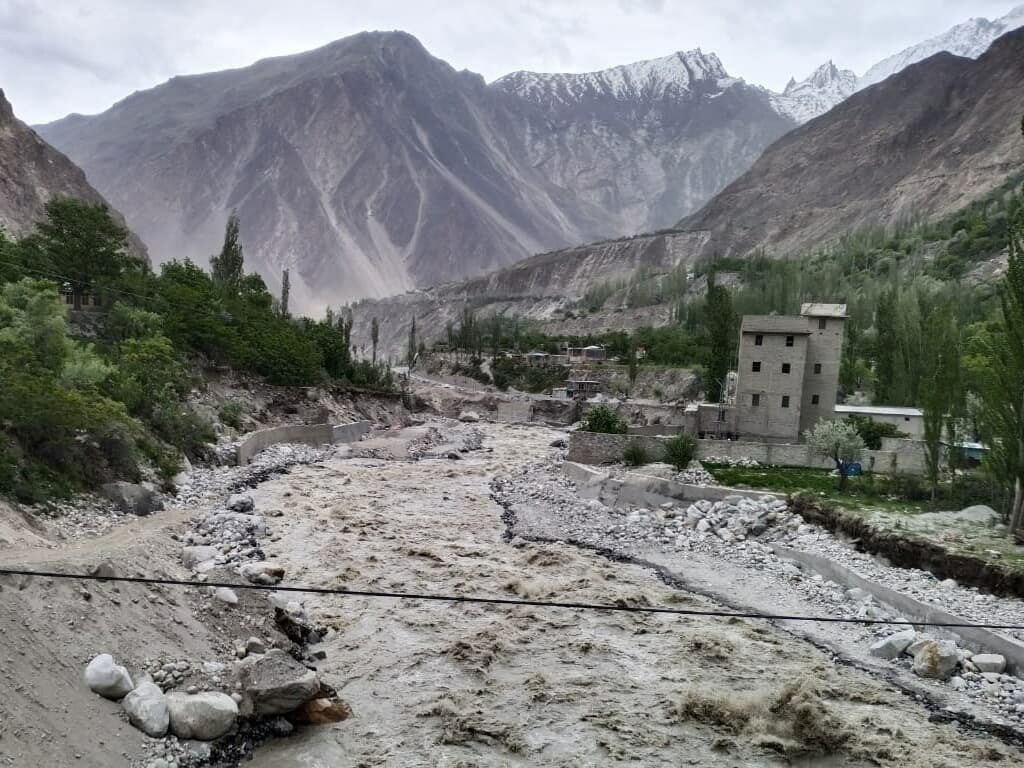 PM Shehbaz visits flood-hit areas of Gilgit-Baltistan - Business Recorder