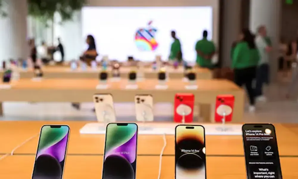 India smartphone security proposals worry tech companies - Business ...