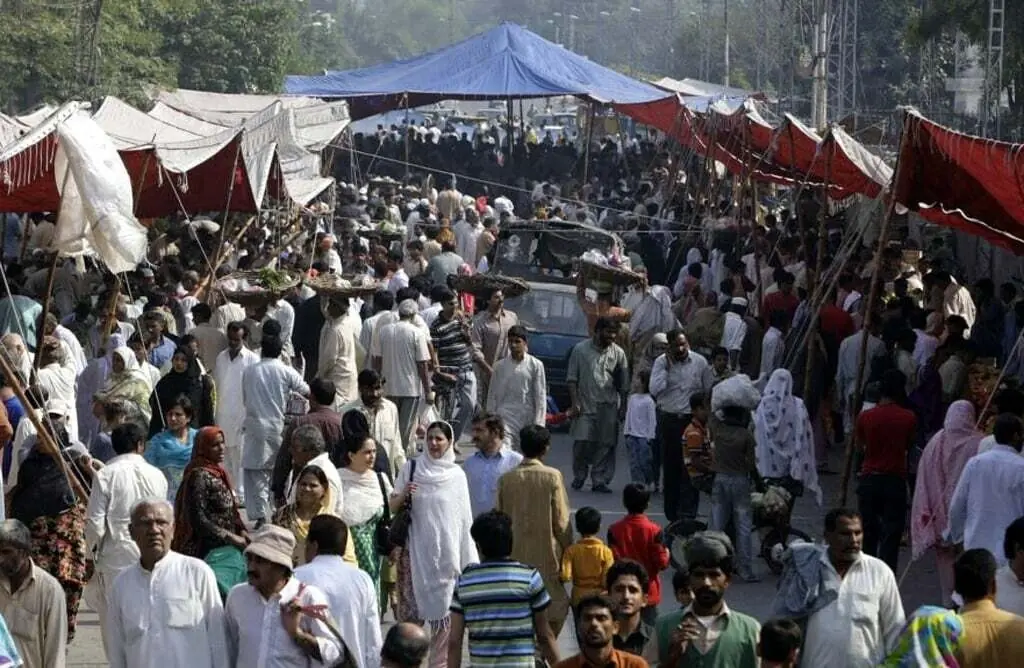 Ahsan Iqbal flags Pakistan’s ‘alarming’ population growth - Business ...