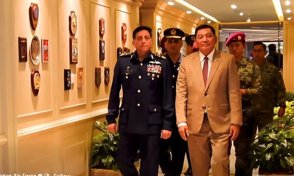 JF-17 Thunder in focus as PAF chief, Indonesian defence minister ...