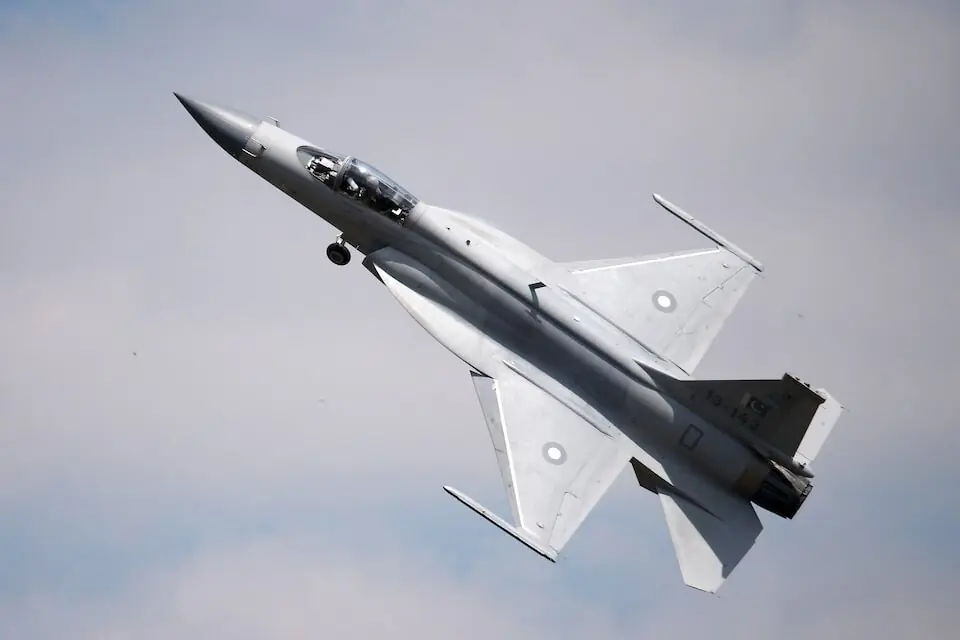 Ex-Air Commodore explains why Pakistan’s JF-17 excels in today’s ...