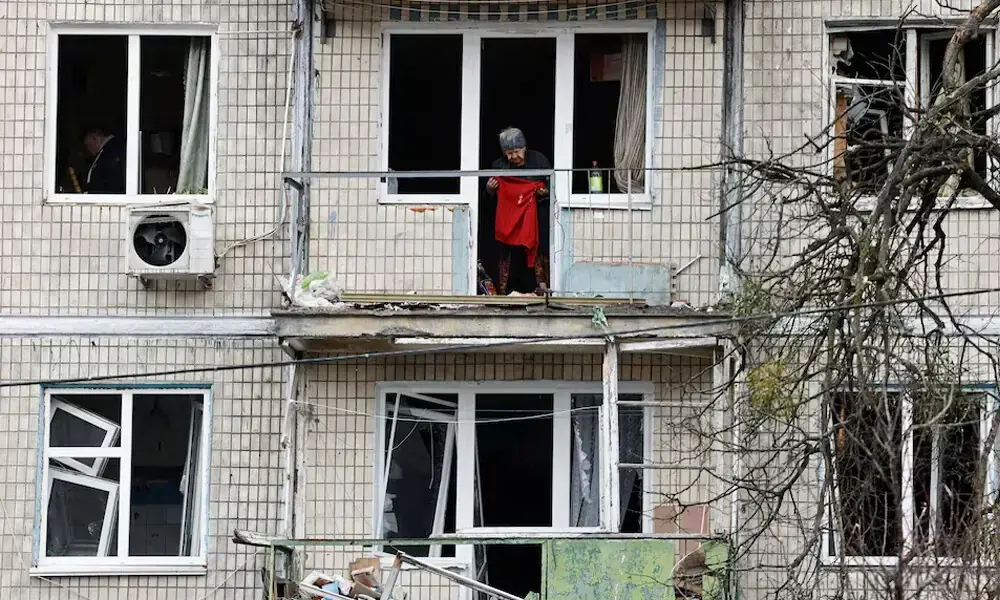 Kyiv mayor says 1,940 apartment buildings remain without heating ...