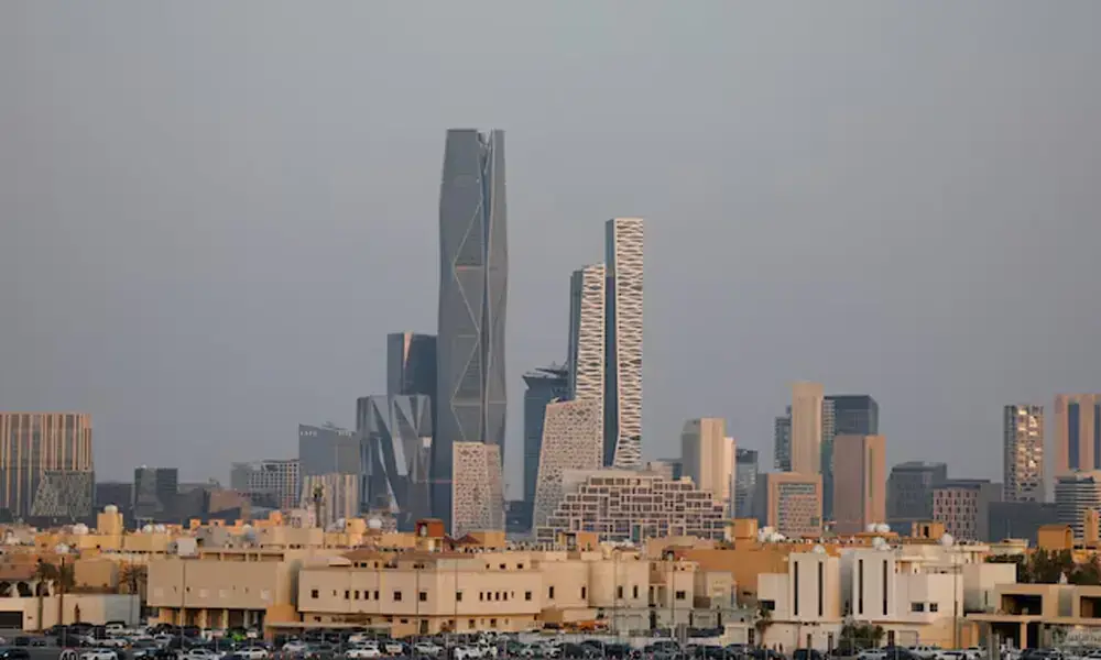 Loud explosions heard in Riyadh: AFP - World - Business Recorder