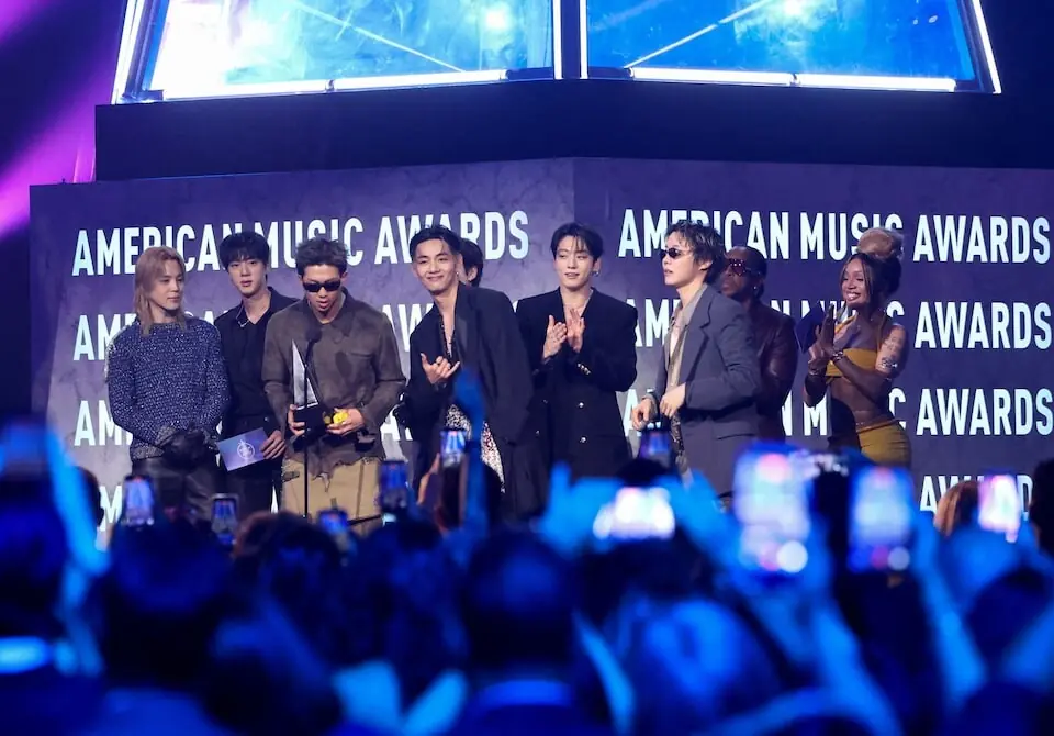 K-pop band BTS wins top American Music Awards honor for second time ...