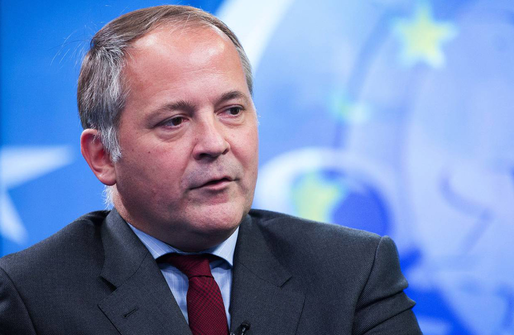 ECB cannot ‘run the economy hot’ to create jobs: Coeure - Business Recorder