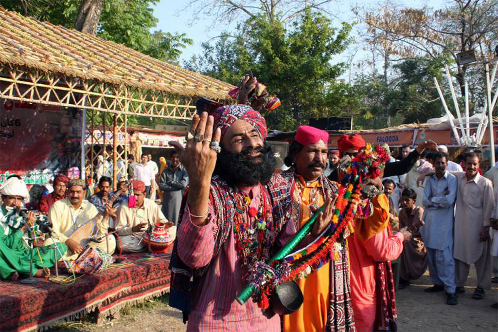 Death anniversary of legend singer Allan Faqir observed - Life & Style ...