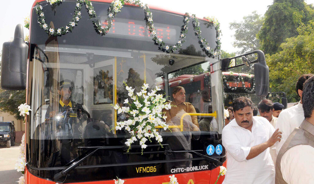 CM inaugurates Speedo bus service in Multan - Business Recorder
