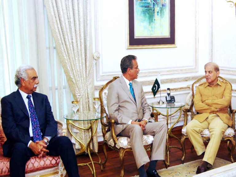 Mayor of Karachi Waseem Akhtar calls on CM - Business & Finance ...