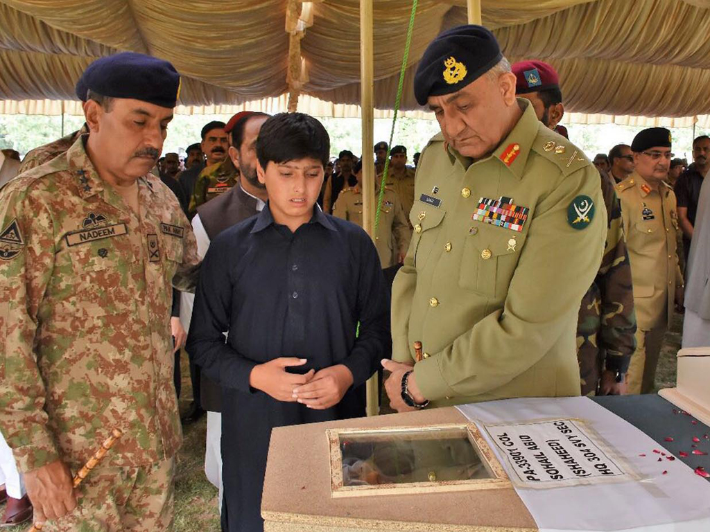 Colonel Sohail Abid shaheed laid to rest with full military honour ...