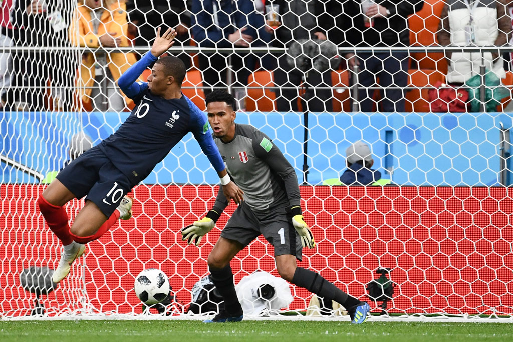 Mbappe savours 'dream come true' as France reach World Cup last 16 ...