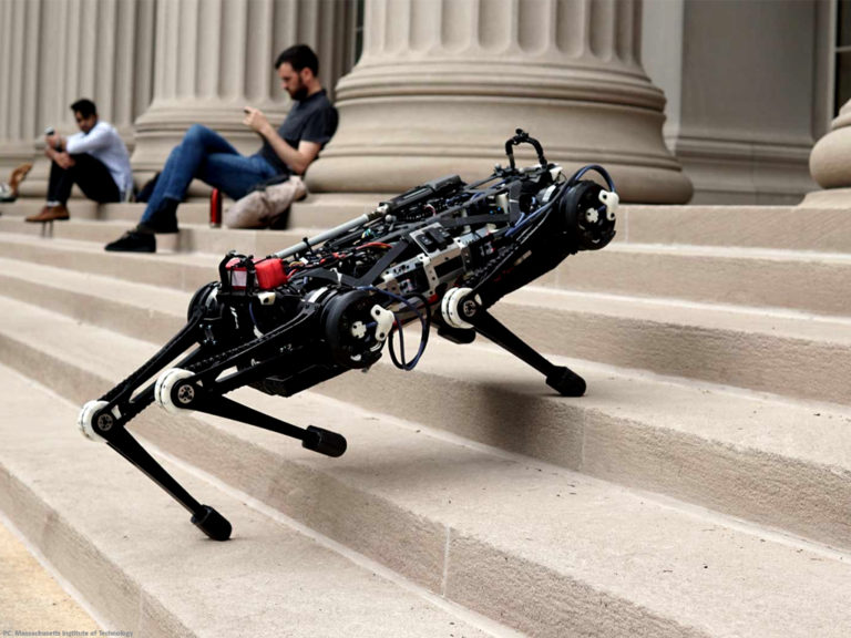 MIT creates blind robot that operates without cameras - Technology ...