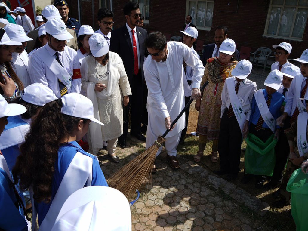 PM Imran Khan vows to make Pakistan cleaner than Europe in five years ...