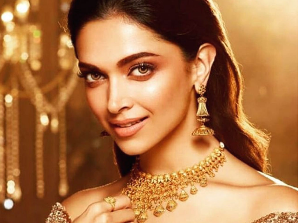 After exchanging rings and mehendi, Ranveer-Deepika set to tie knot ...