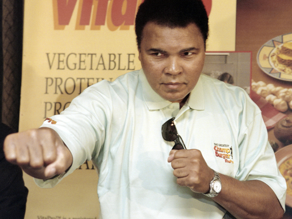World remembers boxing champion Mohammad Ali on his birth anniversary ...