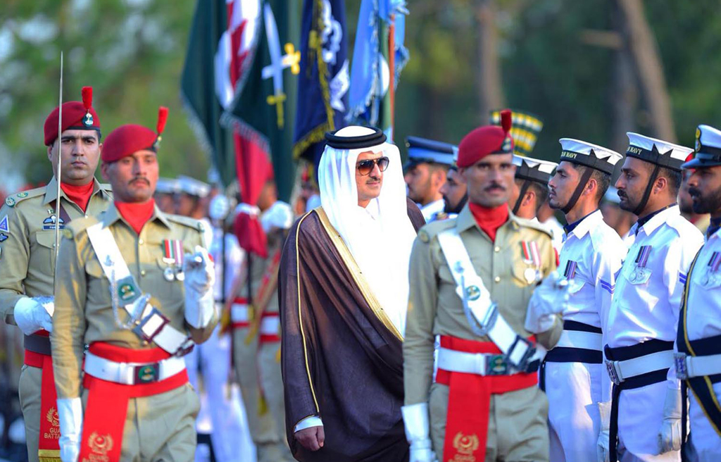 Qatari Amir given guard of honor at PM House - Business & Finance ...