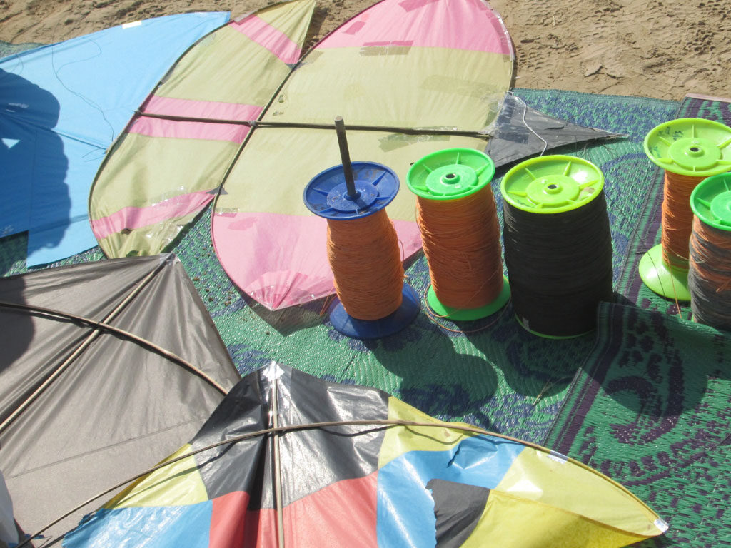 Kite string slits man's throat in Lahore - Pakistan - Business Recorder