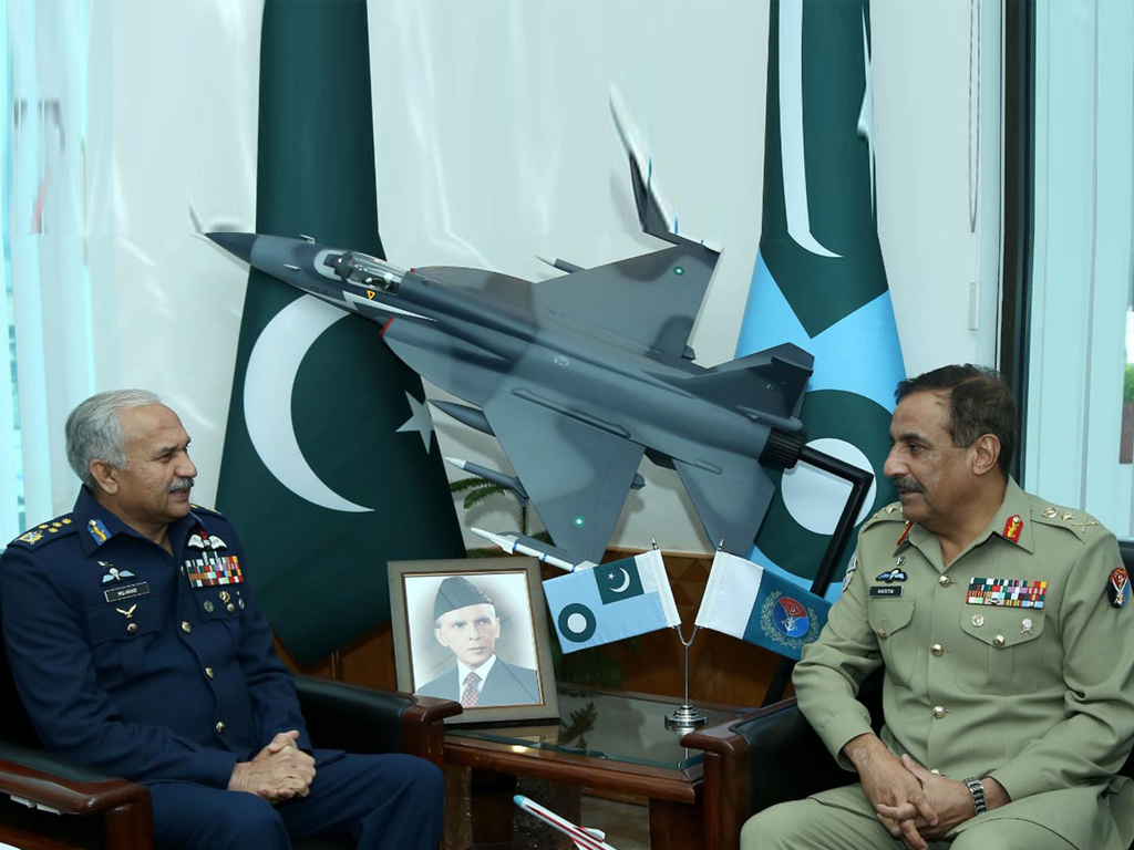 CJCSC lauds professionalism of PAF warriors - Pakistan - Business Recorder