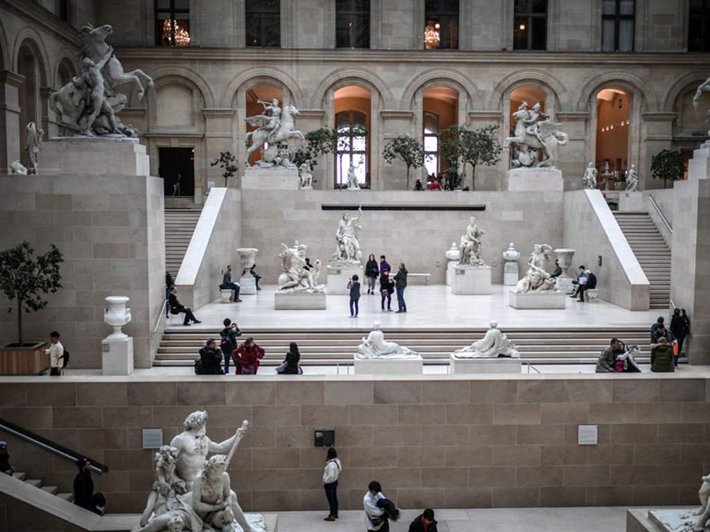Paris's Louvre museum closes over staff coronavirus fears - World ...