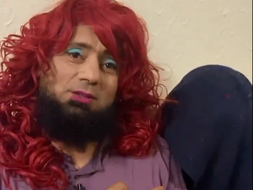 Saqlain Mushtaq wants you to stay safe and look beautiful in quarantine ...